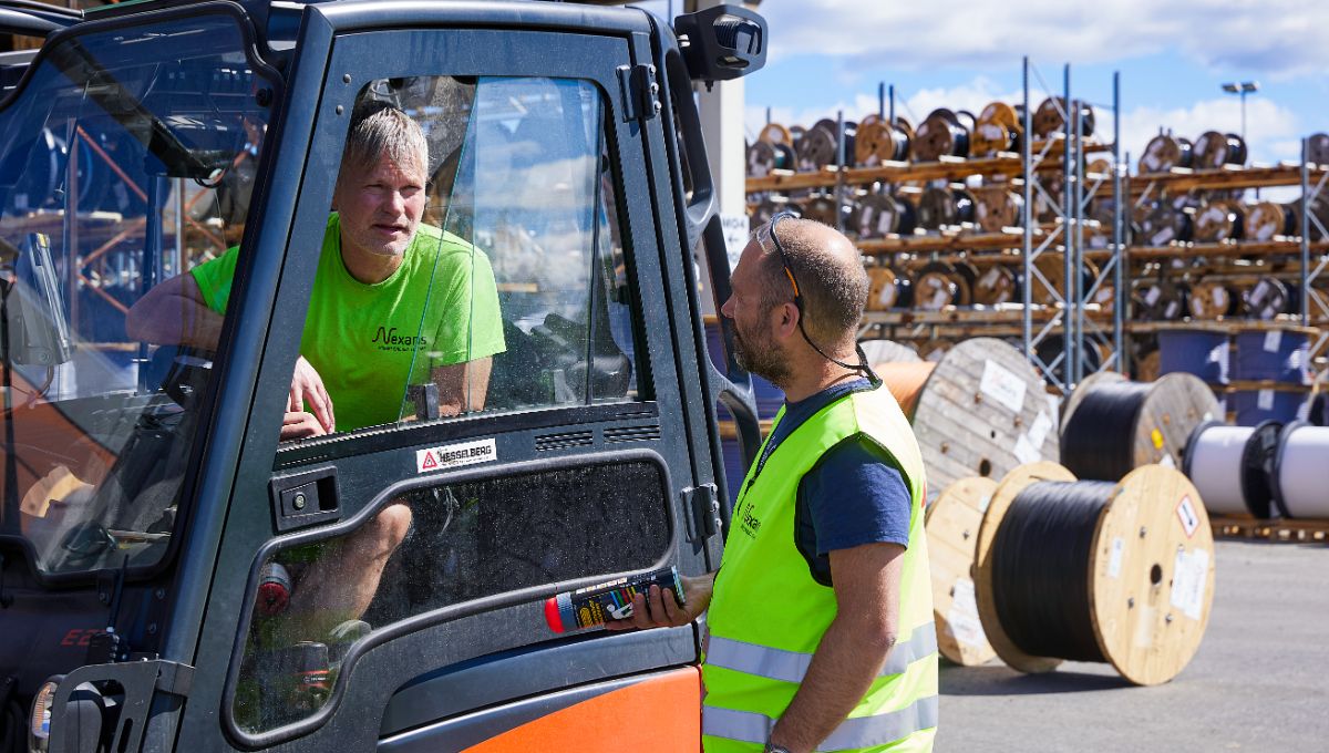 Nexans - Customer support / contact